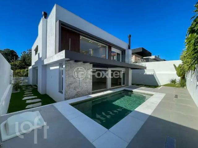 Casa / Sobrado em Condomínio para Venda em Porto Alegre/RS Vila Nova 4 Quartos