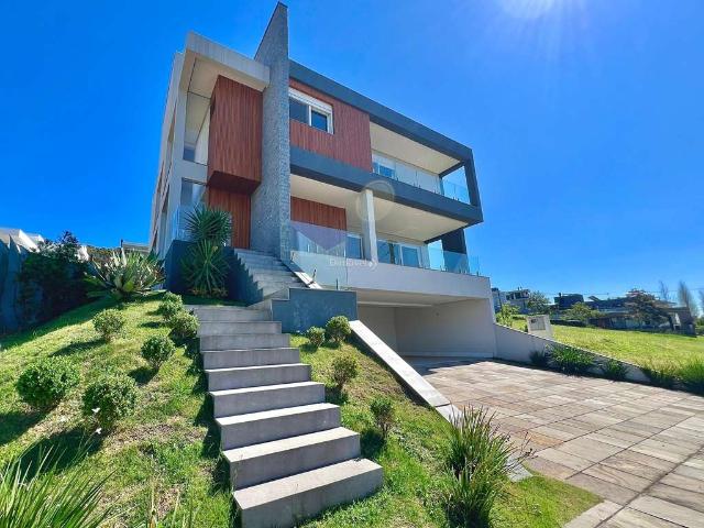 Casa / Sobrado em Condomínio para Venda em Porto Alegre/RS Vila Nova 4 Quartos