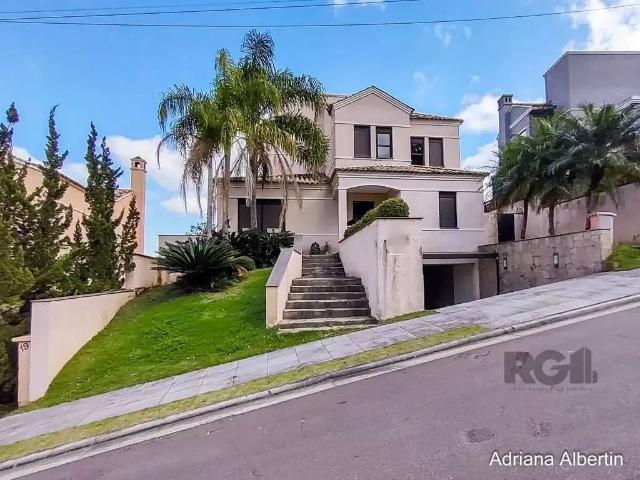 Casa / Sobrado em Condomínio para Venda em Porto Alegre/RS Vila Nova 4 Quartos