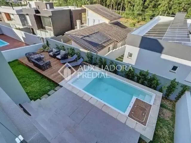 Casa / Sobrado em Condomínio para Venda em Porto Alegre/RS Vila Nova 4 Quartos