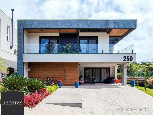 Casa / Sobrado em Condomínio para Venda em Porto Alegre/RS Vila Nova 4 Quartos