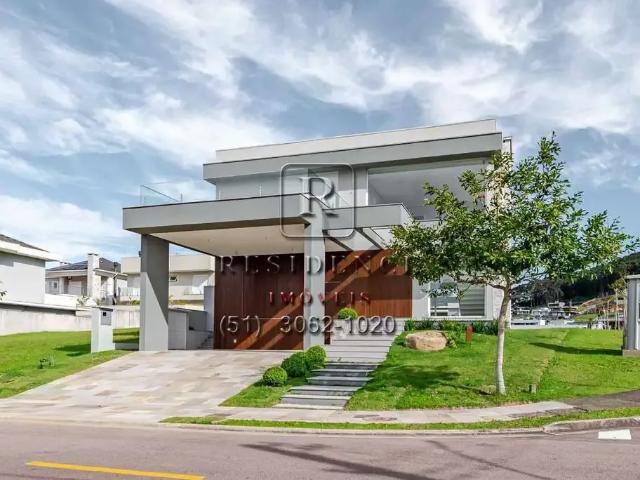 Casa / Sobrado em Condomínio para Venda em Porto Alegre/RS Vila Nova 4 Quartos