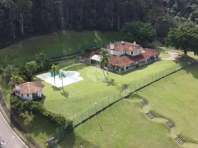 Casa / Sobrado em Condomínio para Venda em Porto Alegre/RS Vila Nova 6 Quartos