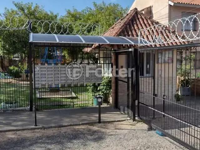 Casa / Sobrado em Condomínio para Venda em Porto Alegre/RS Vila Nova 2 Quartos