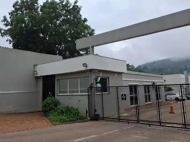 Casa / Sobrado em Condomínio para Venda em Porto Alegre/RS Vila Nova 2 Quartos