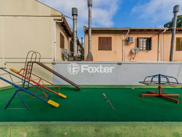 Casa / Sobrado em Condomínio para Venda em Porto Alegre/RS Vila Nova 3 Quartos