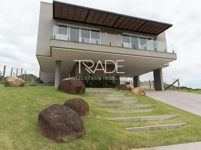 Casa / Sobrado em Condomínio para Venda em Porto Alegre/RS Vila Nova 3 Quartos