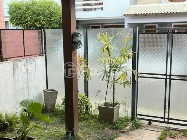 Casa / Sobrado em Condomínio para Venda em Porto Alegre/RS Vila Nova 3 Quartos