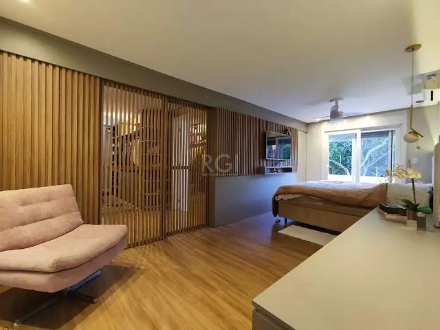 Casa / Sobrado em Condomínio para Venda em Porto Alegre/RS Vila Nova 3 Quartos