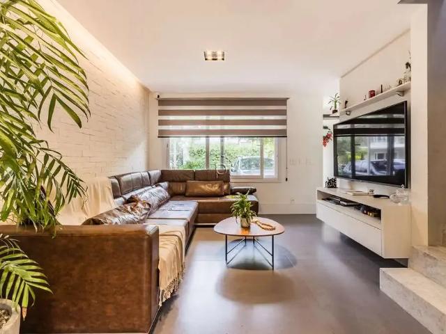 Casa / Sobrado em Condomínio para Venda em Porto Alegre/RS Vila Nova 3 Quartos