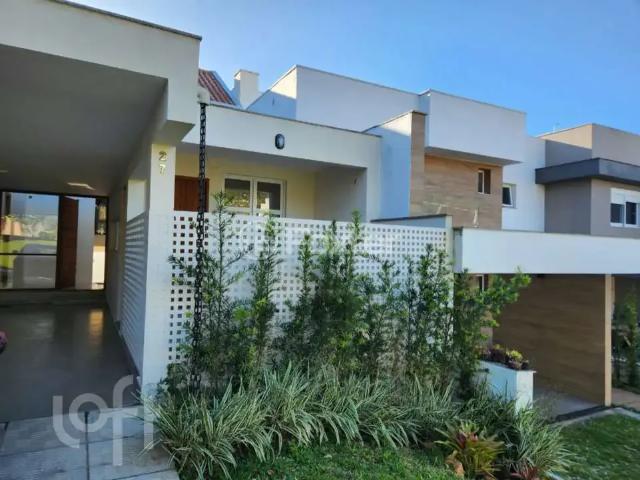 Casa / Sobrado em Condomínio para Venda em Porto Alegre/RS Vila Nova 3 Quartos