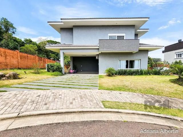 Casa / Sobrado em Condomínio para Venda em Porto Alegre/RS Vila Nova 3 Quartos