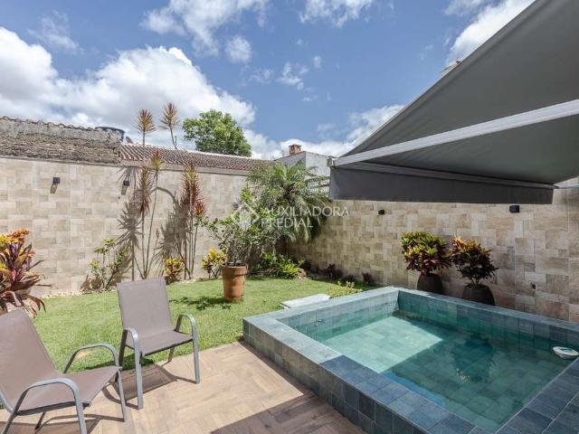 Casa / Sobrado em Condomínio para Venda em Porto Alegre/RS Vila Nova 3 Quartos