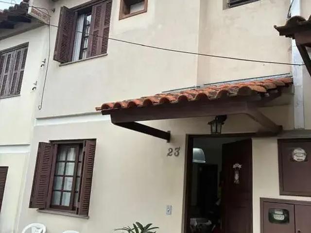 Casa / Sobrado em Condomínio para Venda em Porto Alegre/RS Vila Nova 3 Quartos