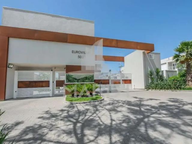 Casa / Sobrado em Condomínio para Venda em Porto Alegre/RS Vila Nova 3 Quartos