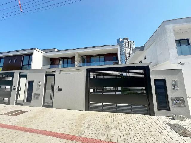 Casa / Sobrado em Condomínio para Venda em Porto Belo/SC Balneário Perequê 3 Quartos