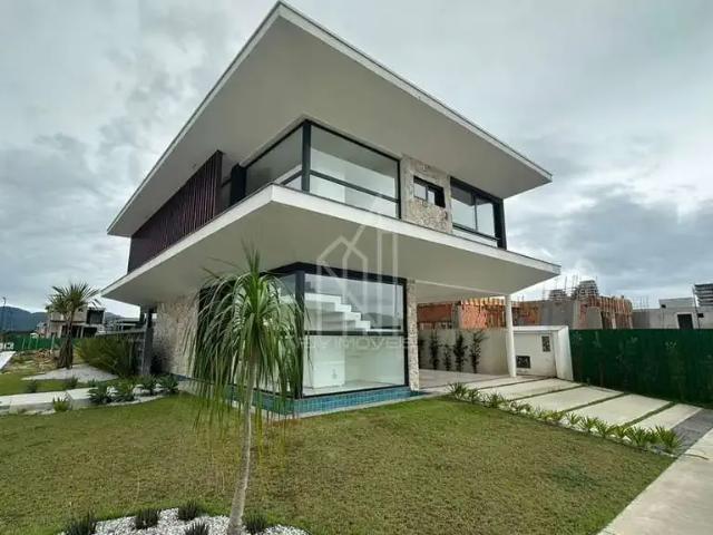 Casa / Sobrado em Condomínio para Venda em Porto Belo/SC Jardim Dourado 3 Quartos