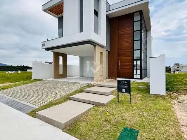 Casa / Sobrado em Condomínio para Venda em Porto Belo/SC Jardim Dourado 3 Quartos
