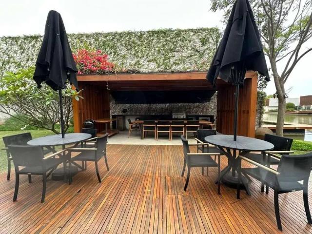 Casa / Sobrado em Condomínio para Venda em Porto Feliz/SP Centro 4 Quartos
