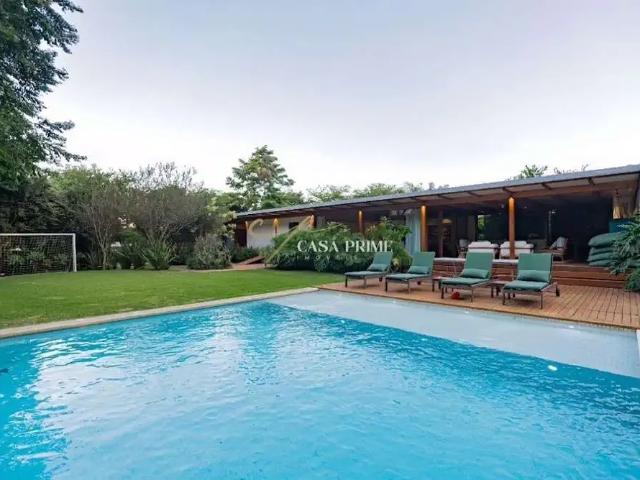 Casa / Sobrado em Condomínio para Venda em Porto Feliz/SP Centro 4 Quartos