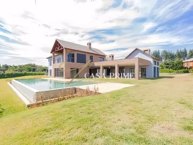 Casa / Sobrado em Condomínio para Venda em Porto Feliz/SP Centro 6 Quartos