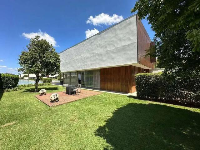 Casa / Sobrado em Condomínio para Venda em Porto Feliz/SP Fazenda Boa Vista I 4 Quartos