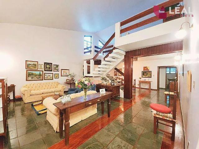 Casa / Sobrado em Condomínio para Venda em Pouso Alegre/MG Santa Dorotéia 5 Quartos