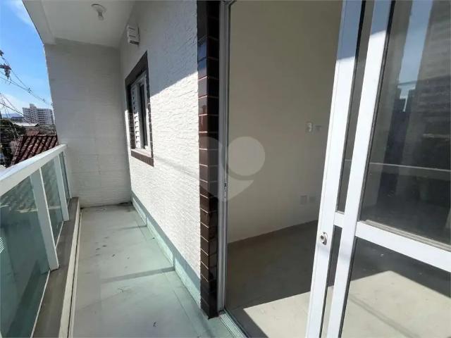 Casa / Sobrado em Condomínio para Venda em Praia Grande/SP Aviação 2 Quartos
