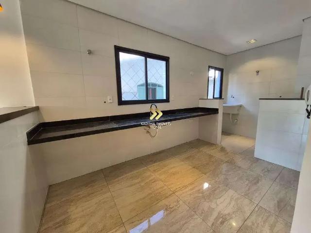 Casa / Sobrado em Condomínio para Venda em Praia Grande/SP Aviação 3 Quartos