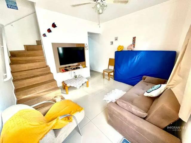 Casa / Sobrado em Condomínio para Venda em Praia Grande/SP Maracanã 2 Quartos