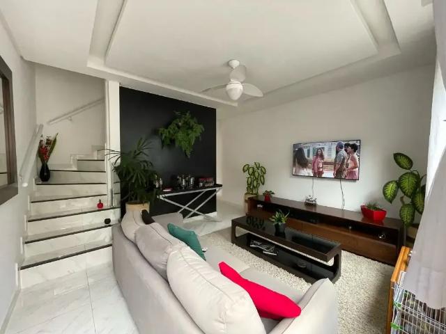 Casa / Sobrado em Condomínio para Venda em Praia Grande/SP Canto do Forte 2 Quartos