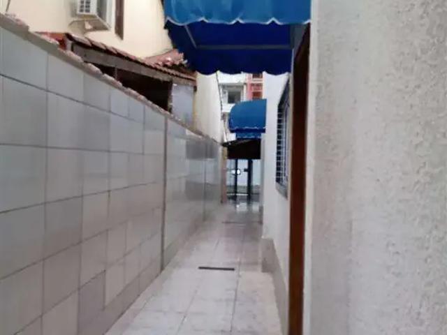 Casa / Sobrado em Condomínio para Venda em Praia Grande/SP Guilhermina 2 Quartos