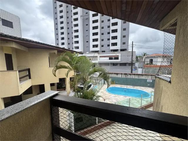 Casa / Sobrado em Condomínio para Venda em Praia Grande/SP Guilhermina 2 Quartos