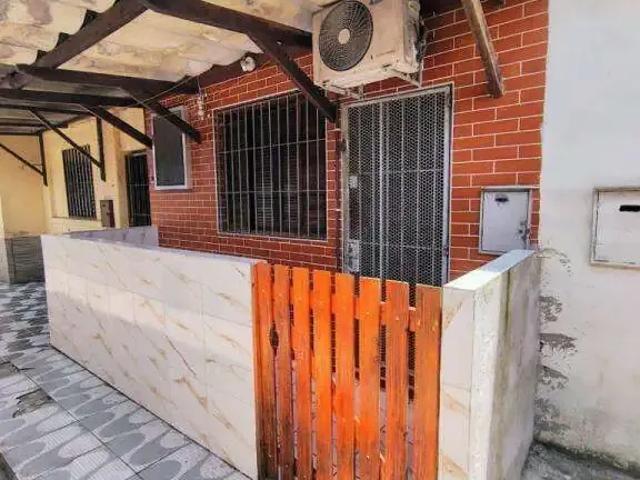 Casa / Sobrado em Condomínio para Venda em Praia Grande/SP Vila Caiçara 1 Quartos