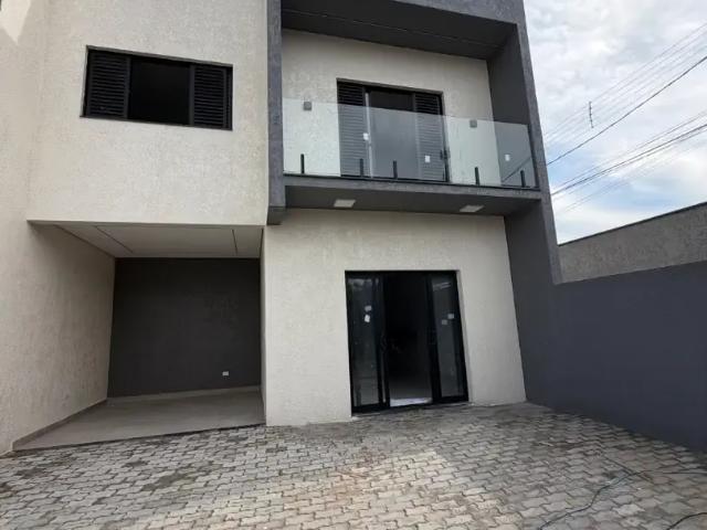 Casa / Sobrado em Condomínio para Venda em Registro/SP Centro 3 Quartos