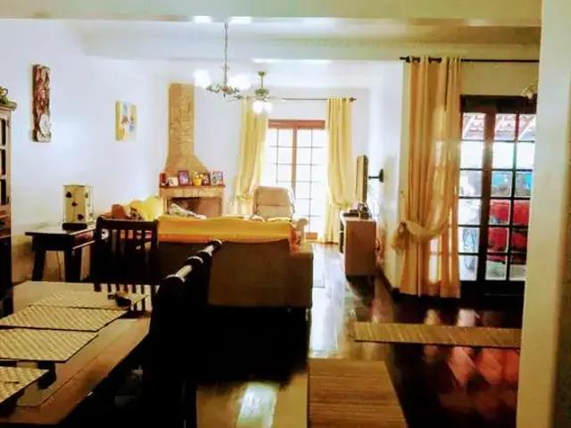 Casa / Sobrado em Condomínio para Venda em Ribeirão Pires/SP Centro 3 Quartos