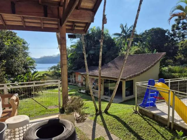 Casa / Sobrado em Condomínio para Venda em Ribeirão Pires/SP Represa 3 Quartos