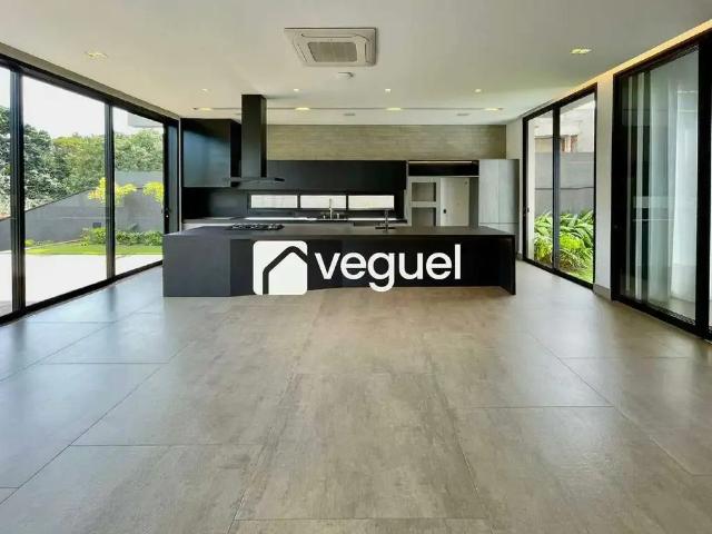 Casa / Sobrado em Condomínio para Venda em Ribeirão Preto/SP Alphaville 4 Quartos