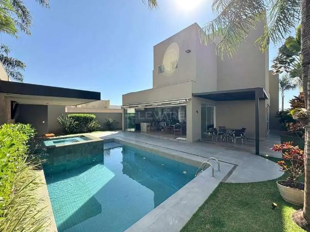 Casa / Sobrado em Condomínio para Venda em Ribeirão Preto/SP Alphaville 3 Quartos