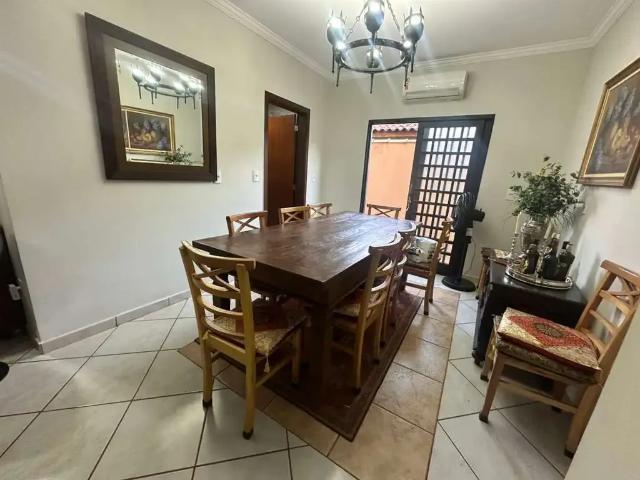 Casa / Sobrado em Condomínio para Venda em Ribeirão Preto/SP Bonfim Paulista 4 Quartos
