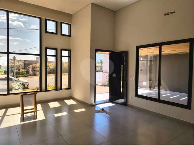Casa / Sobrado em Condomínio para Venda em Ribeirão Preto/SP Quintas de São José 3 Quartos