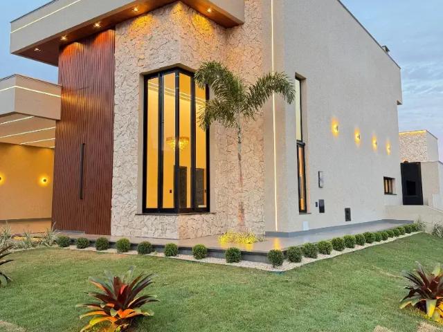 Casa / Sobrado em Condomínio para Venda em Rio Verde/GO Condomínio Residencial Villa Capri 4 Quartos