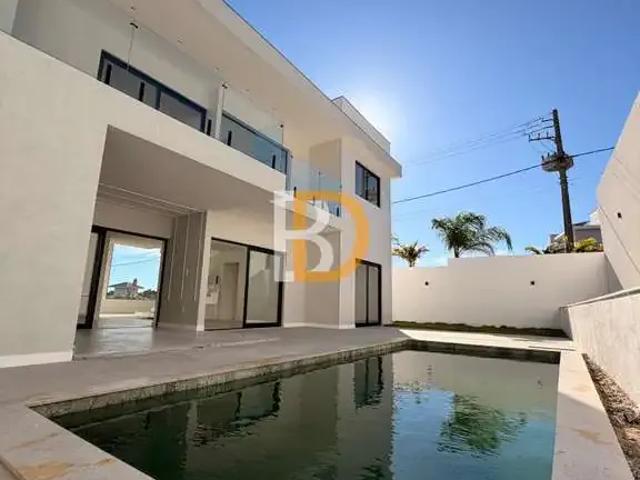 Casa / Sobrado em Condomínio para Venda em Rio das Ostras/RJ Alphaville 4 Quartos