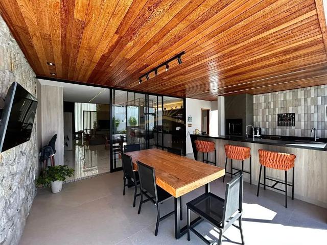 Casa / Sobrado em Condomínio para Venda em Rio das Ostras/RJ Alphaville 3 Quartos