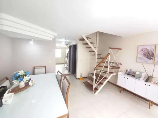 Casa / Sobrado em Condomínio para Venda em Rio de Janeiro/RJ Camorim 3 Quartos