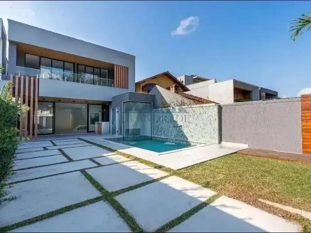 Casa / Sobrado em Condomínio para Venda em Rio de Janeiro/RJ Barra da Tijuca 4 Quartos