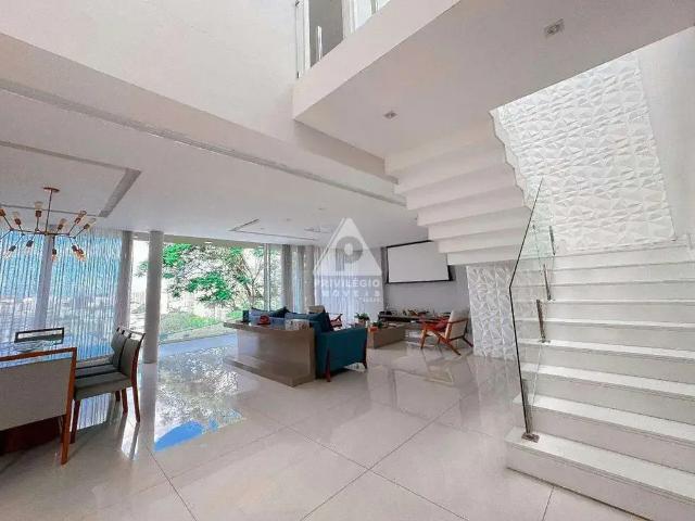 Casa / Sobrado em Condomínio para Venda em Rio de Janeiro/RJ Grajaú 5 Quartos