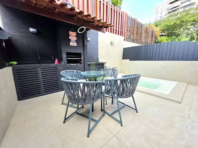 Casa / Sobrado em Condomínio para Venda em Rio de Janeiro/RJ Freguesia Jacarepaguá 3 Quartos