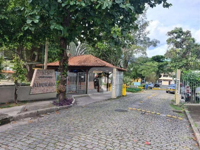 Casa / Sobrado em Condomínio para Venda em Rio de Janeiro/RJ Freguesia Jacarepaguá 4 Quartos