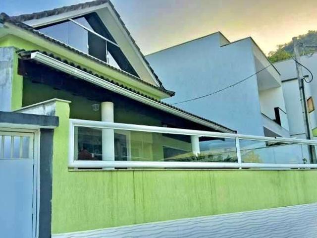 Casa / Sobrado em Condomínio para Venda em Rio de Janeiro/RJ Jacarepaguá 4 Quartos